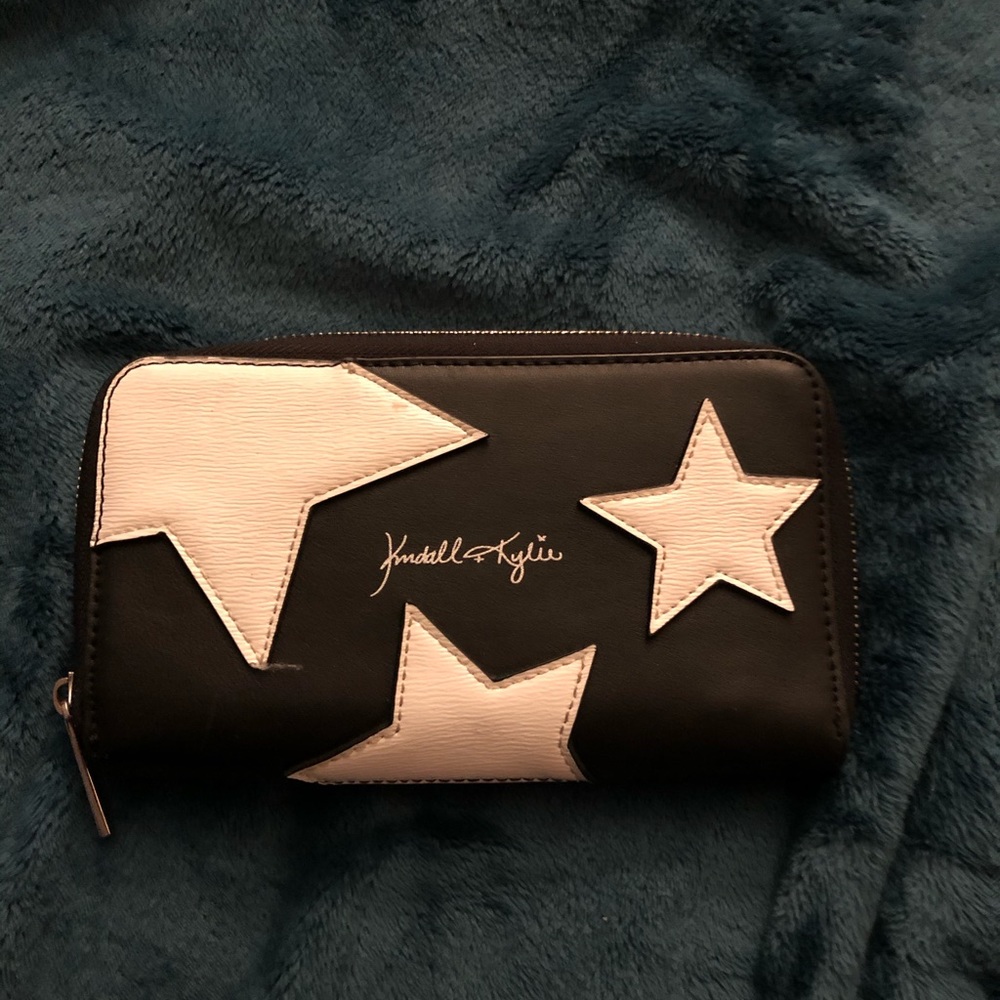 Kendell And Kylie White Star Wallet - Gem